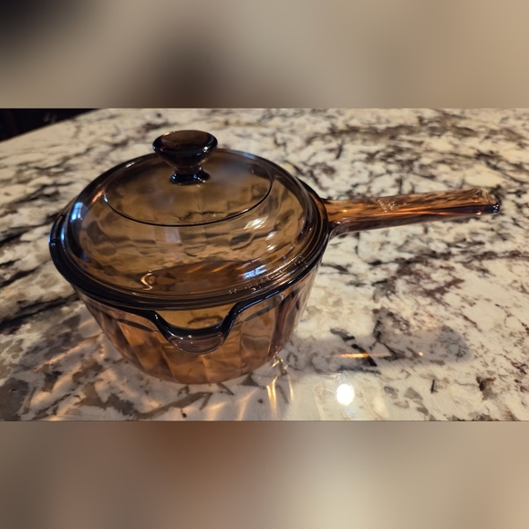 Vision | Kitchen | Corning Vision Ware Amber Liter Sauce Pan Pour Spout ...